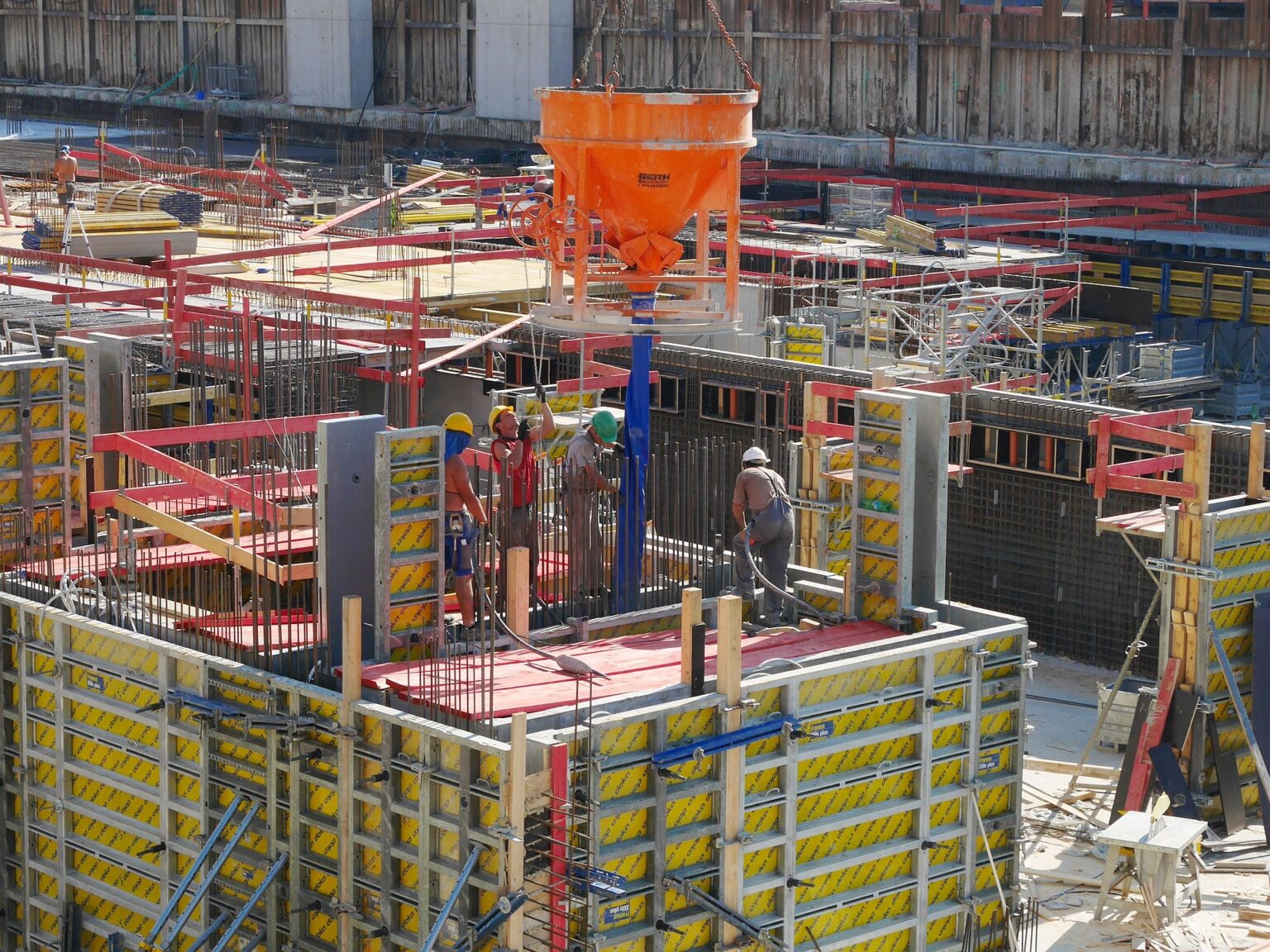Cement vs Concrete: What Are the Basic Differences?
